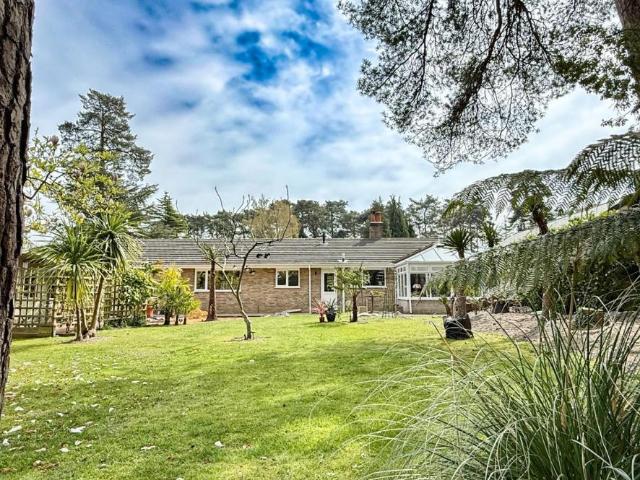 3 bedroom bungalow for sale