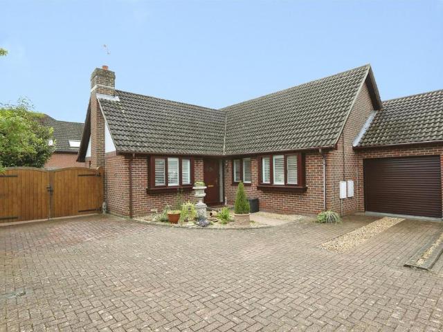 3 bedroom bungalow for sale