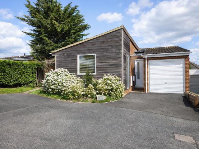 3 bedroom bungalow for sale