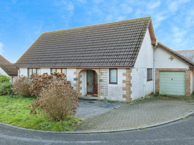 3 bedroom bungalow for sale