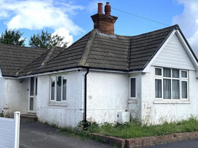 3 bedroom bungalow for sale