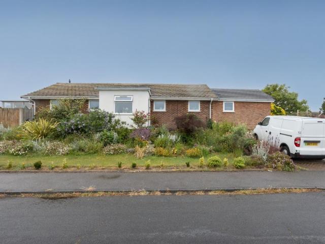 3 bedroom bungalow for sale