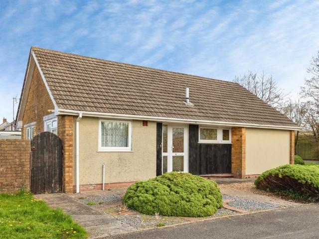 3 bedroom bungalow for sale
