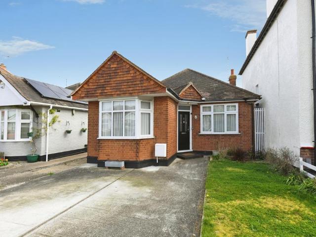 3 bedroom bungalow for sale