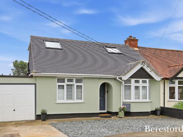 3 bedroom bungalow for sale