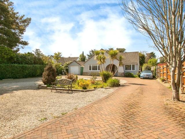 3 bedroom bungalow for sale