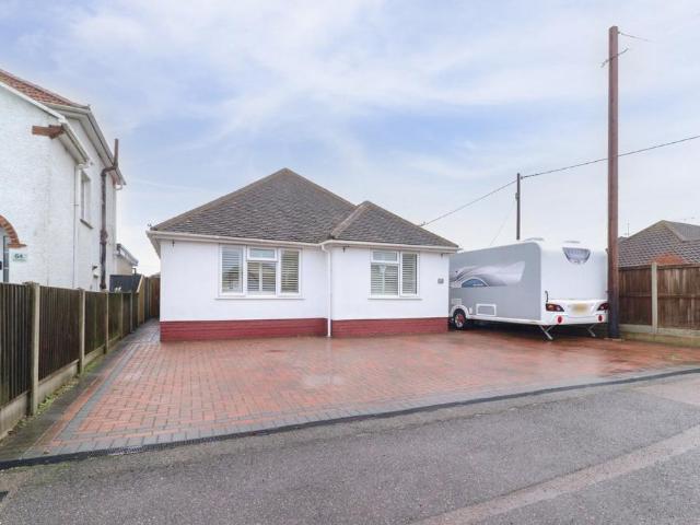 3 bedroom bungalow for sale
