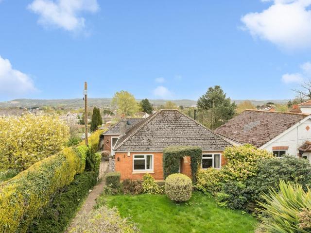 3 bedroom bungalow for sale