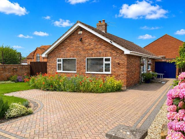 3 bedroom bungalow for sale