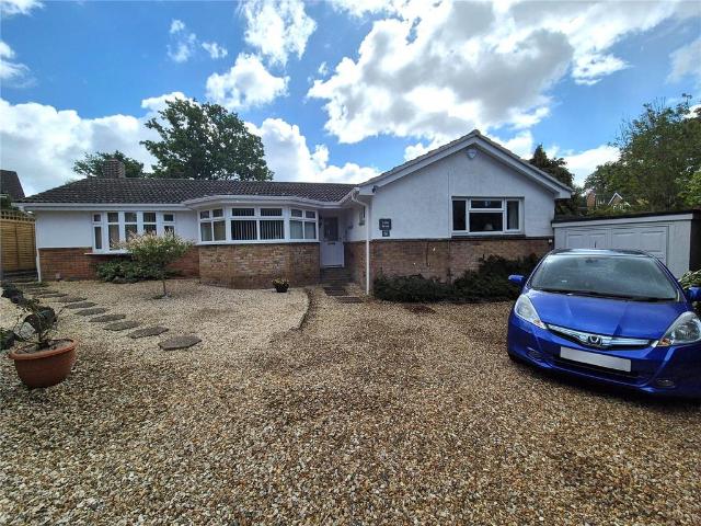 3 bedroom bungalow for sale