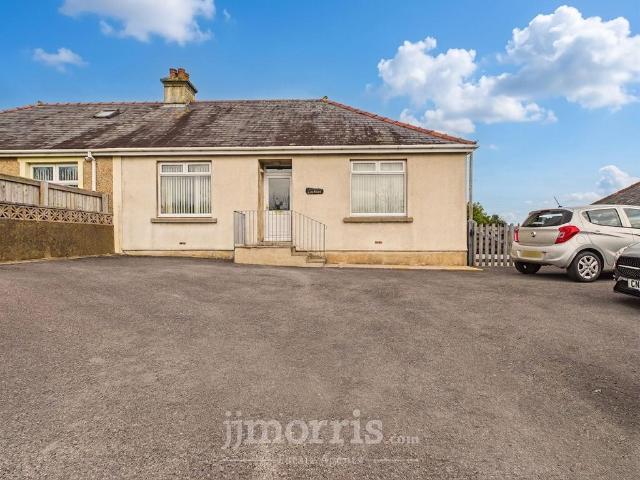3 bedroom bungalow for sale