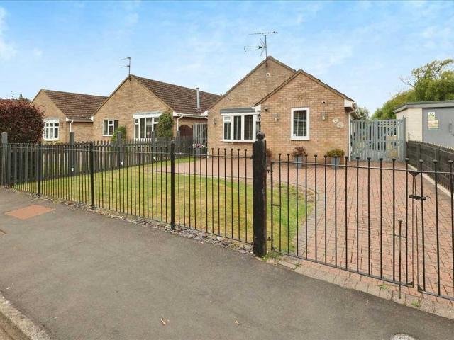 3 bedroom bungalow for sale
