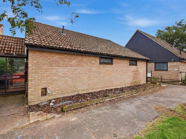 3 bedroom bungalow for sale