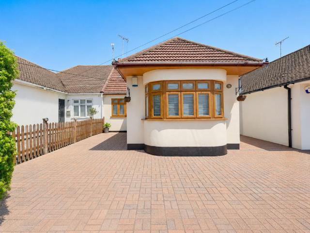 3 bedroom bungalow for sale