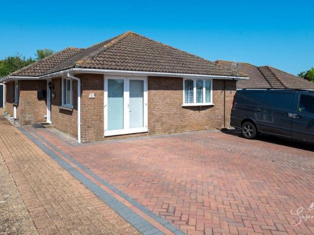 3 bedroom bungalow for sale