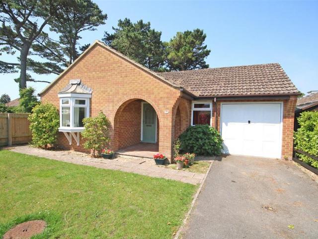 3 bedroom bungalow for sale