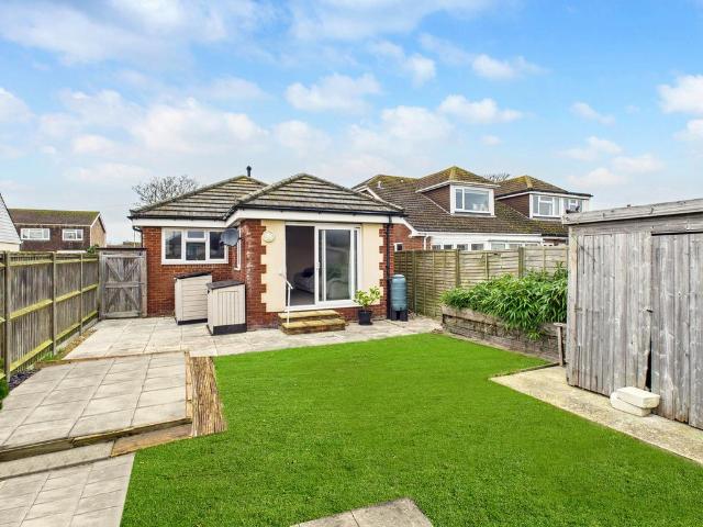 3 bedroom bungalow for sale