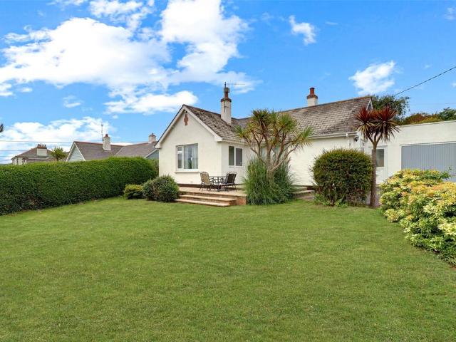 3 bedroom bungalow for sale