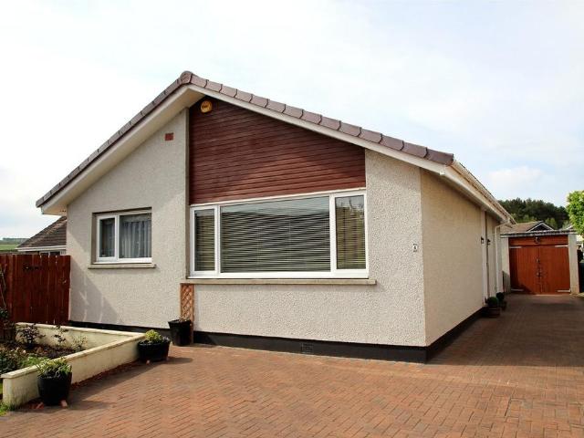 3 bedroom bungalow for sale