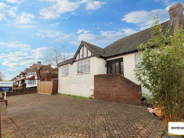 3 bedroom bungalow for sale