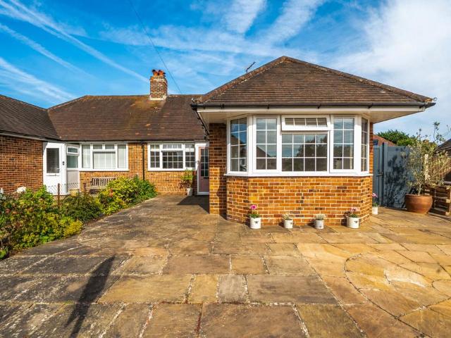 3 bedroom bungalow for sale