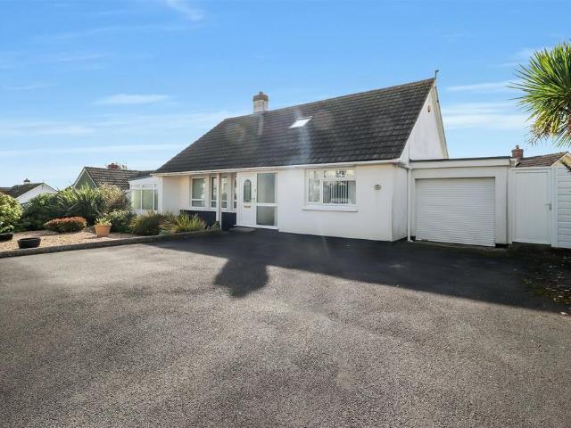 3 bedroom bungalow for sale