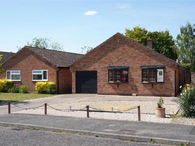 3 bedroom bungalow for sale