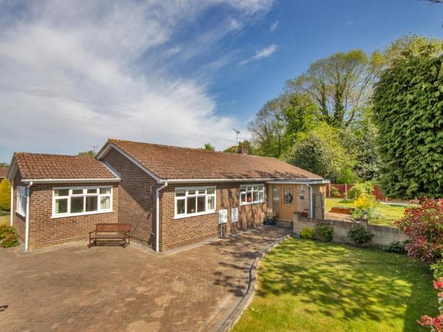 3 bedroom bungalow for sale