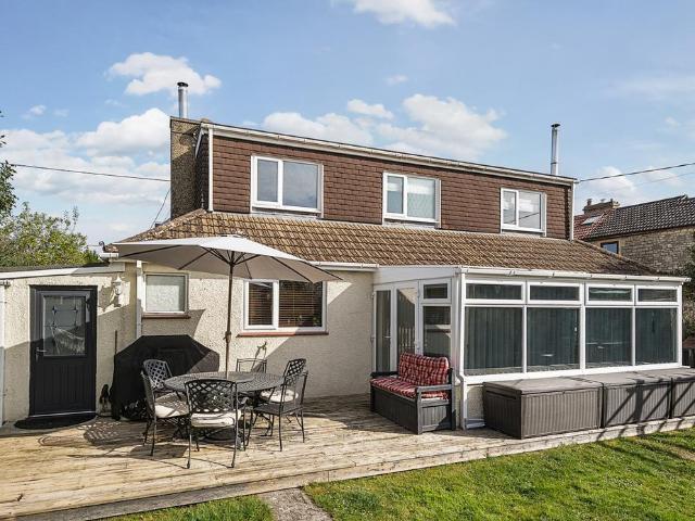 3 bedroom bungalow for sale