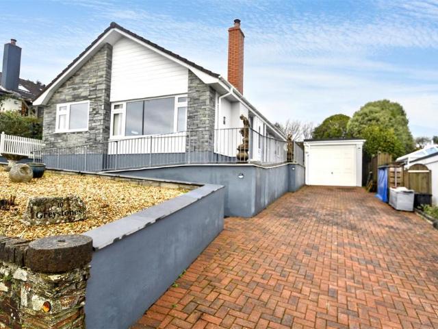 3 bedroom bungalow for sale
