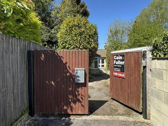 3 bedroom bungalow for sale