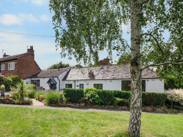 3 bedroom bungalow for sale