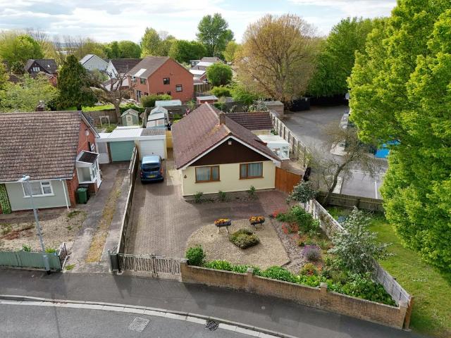 3 bedroom bungalow for sale