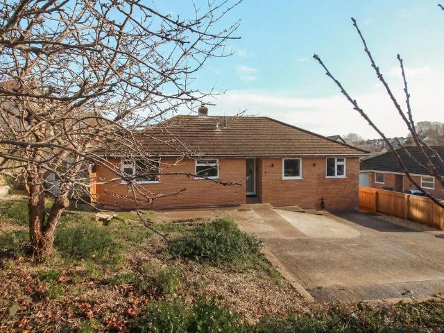 3 bedroom bungalow for sale