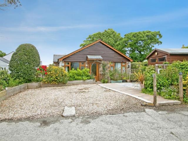 3 bedroom bungalow for sale