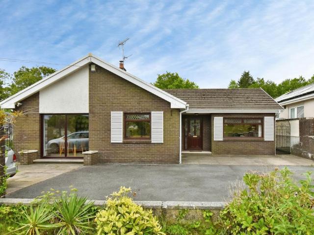 3 bedroom bungalow for sale
