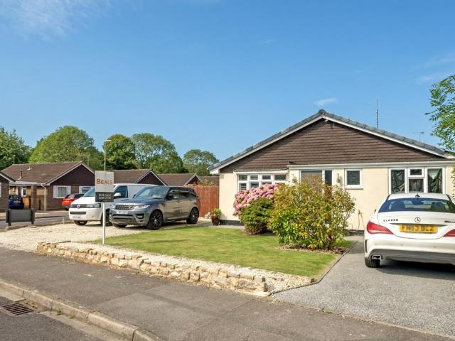 3 bedroom bungalow for sale