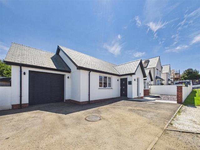 3 bedroom bungalow for sale