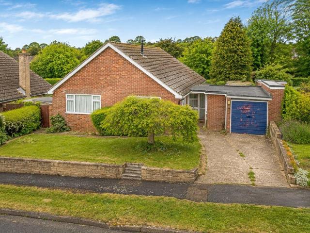 3 bedroom bungalow for sale