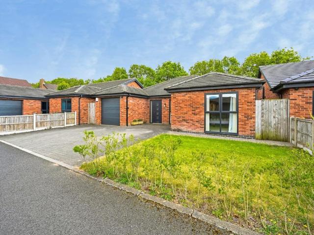 3 bedroom bungalow for sale