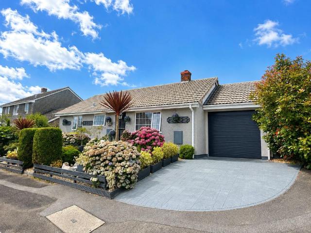 3 bedroom bungalow for sale