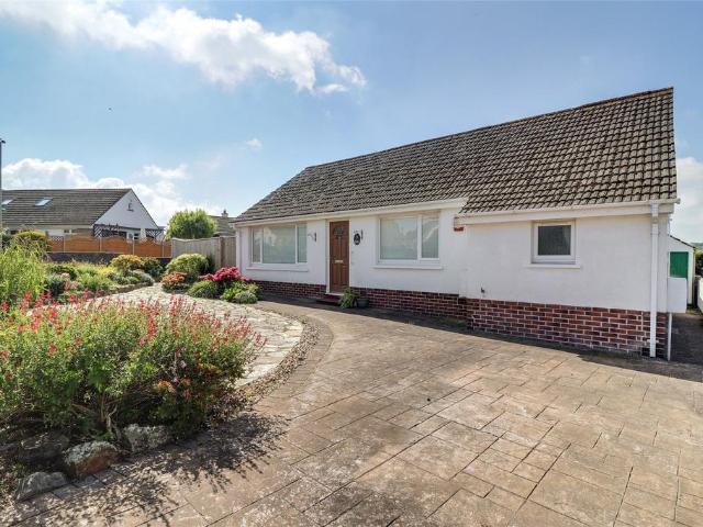3 bedroom bungalow for sale