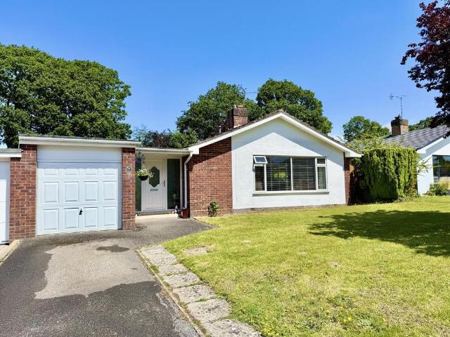 3 bedroom bungalow for sale