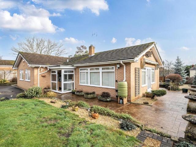 3 bedroom bungalow for sale