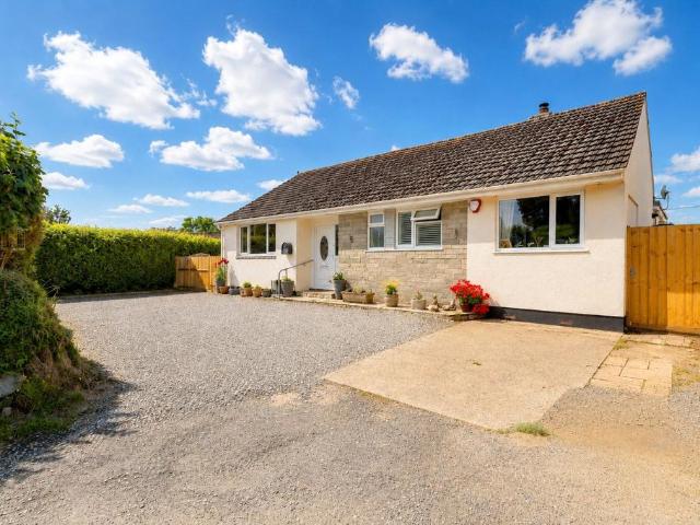 3 bedroom bungalow for sale