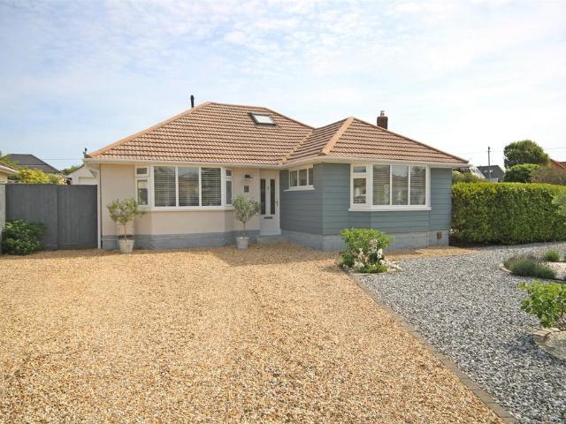 3 bedroom bungalow for sale