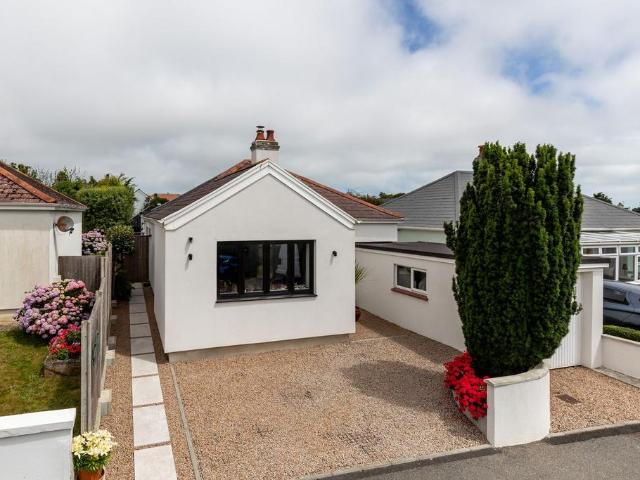 3 bedroom bungalow for sale
