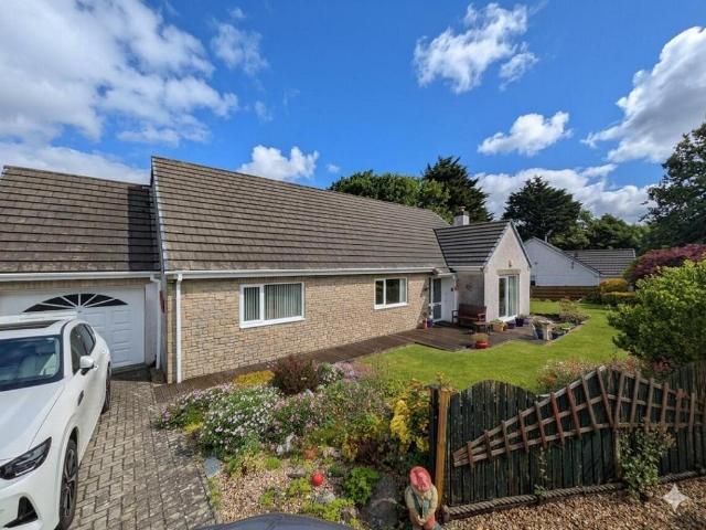 3 bedroom bungalow for sale