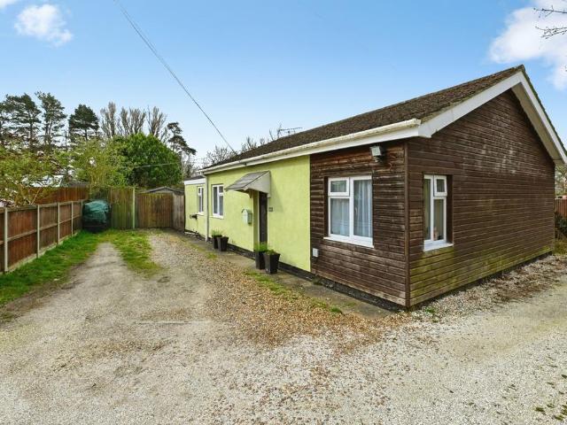 3 bedroom bungalow for sale