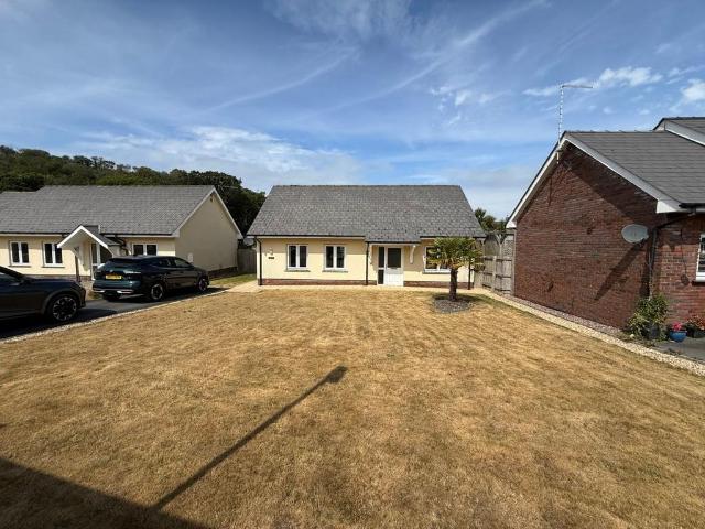 3 bedroom bungalow for sale